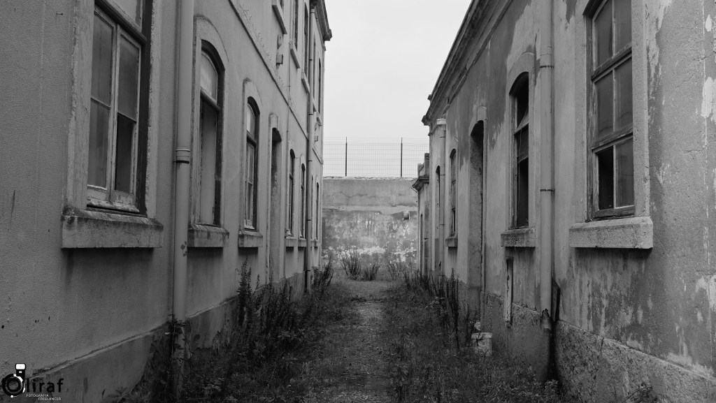 📌À descoberta da arquitectura militar da Trafaria: o Forte-Presídio da ...